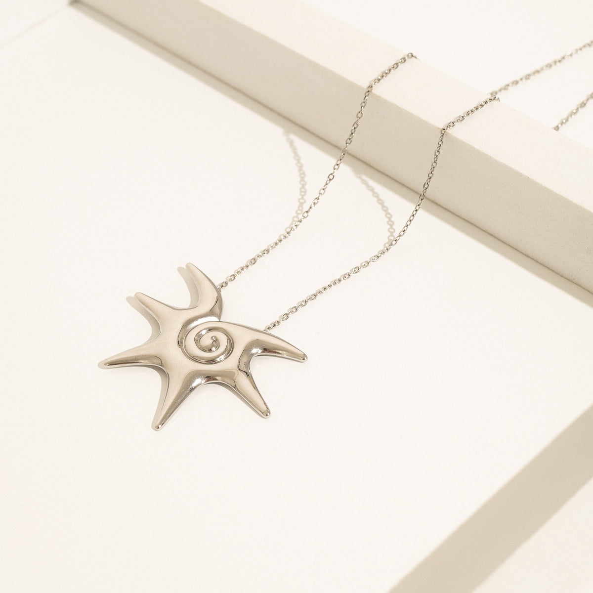 Halo Necklace – Sunspell