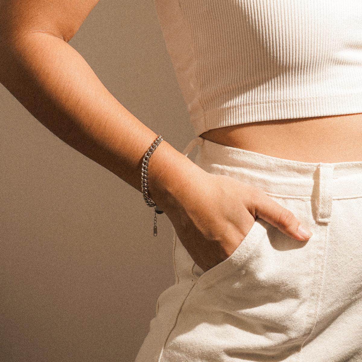 Reese (Silver) – Sunspell