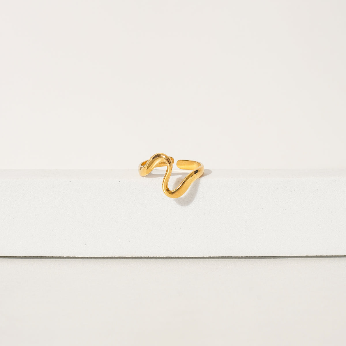 Sol Ring (Gold) – Sunspell