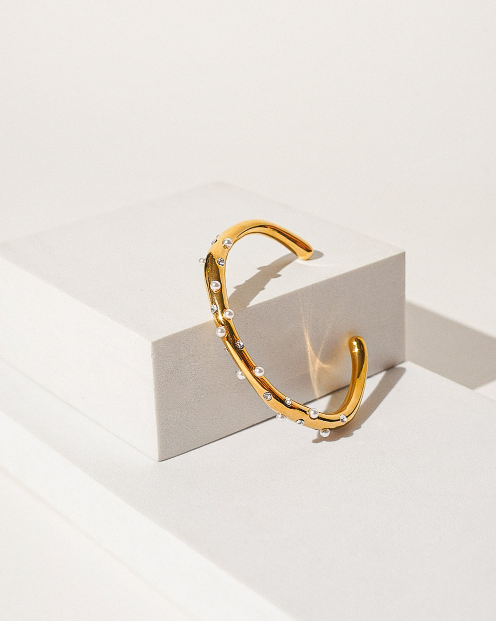 Bracelets – Sunspell